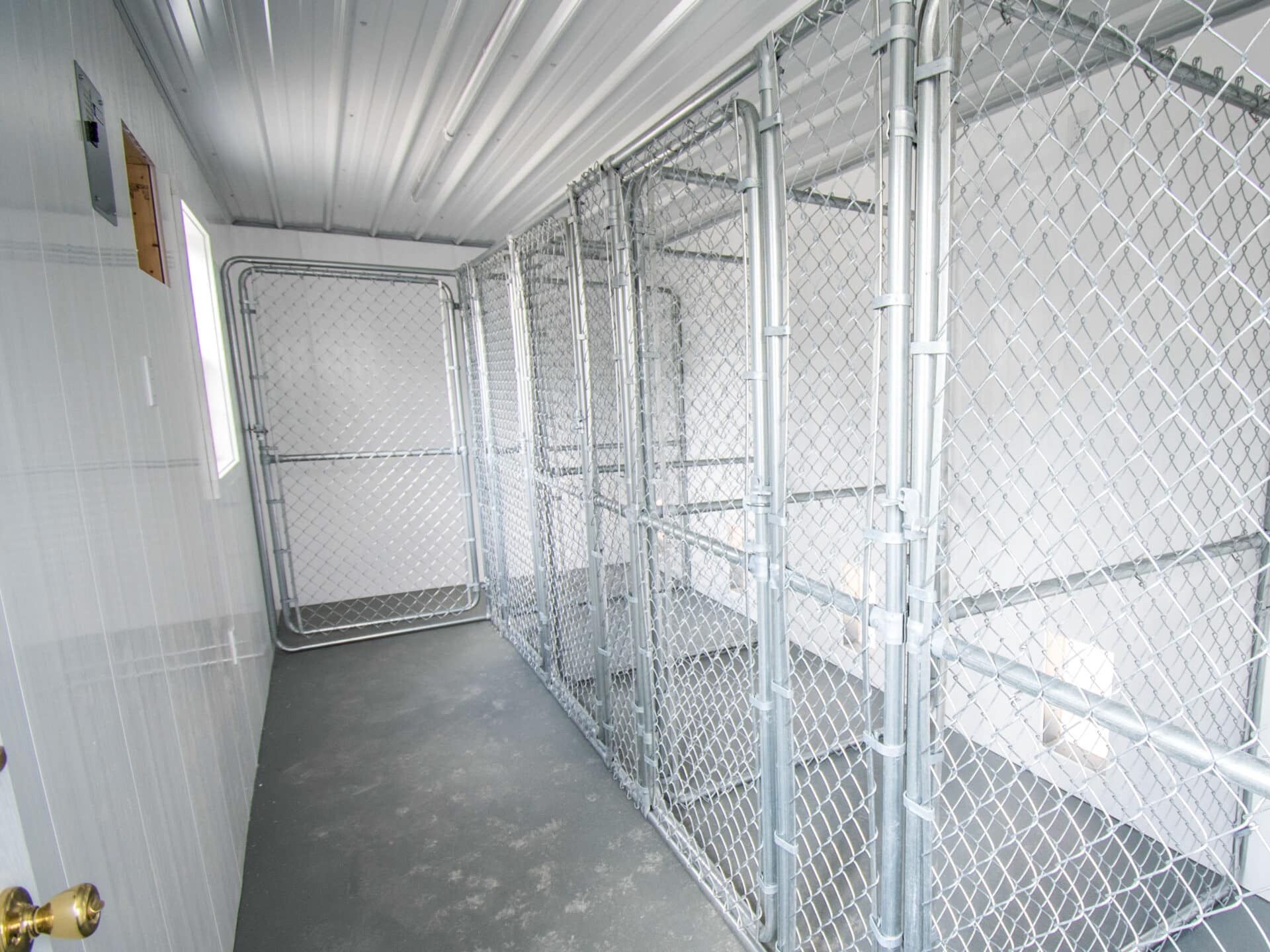 Insulated Dog Kennels For Sale In Texas | Deluxe Kennels