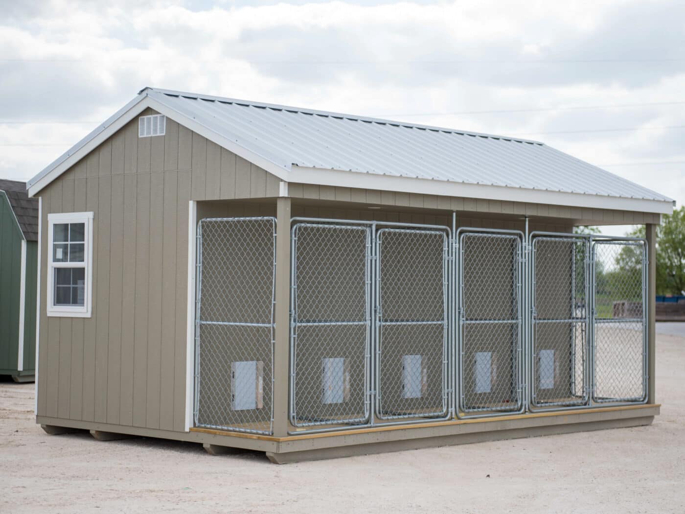 Large Dog Kennels In TX | Basic Commercial Dog Kennels