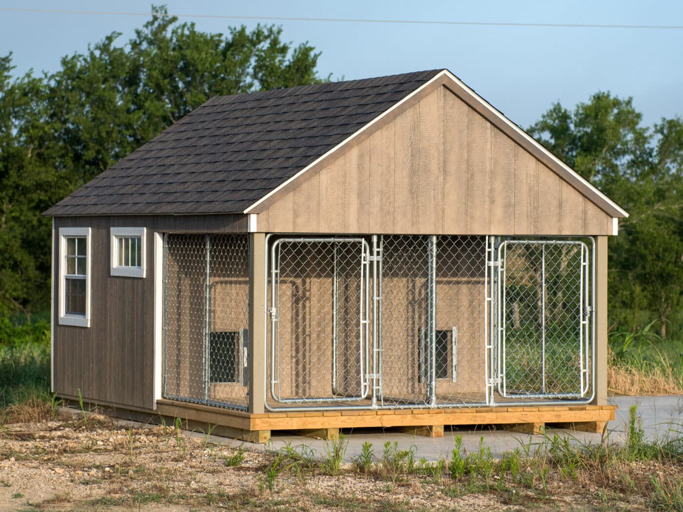Custom Dog Kennels For Sale In Texas | Deluxe Dog Kennels