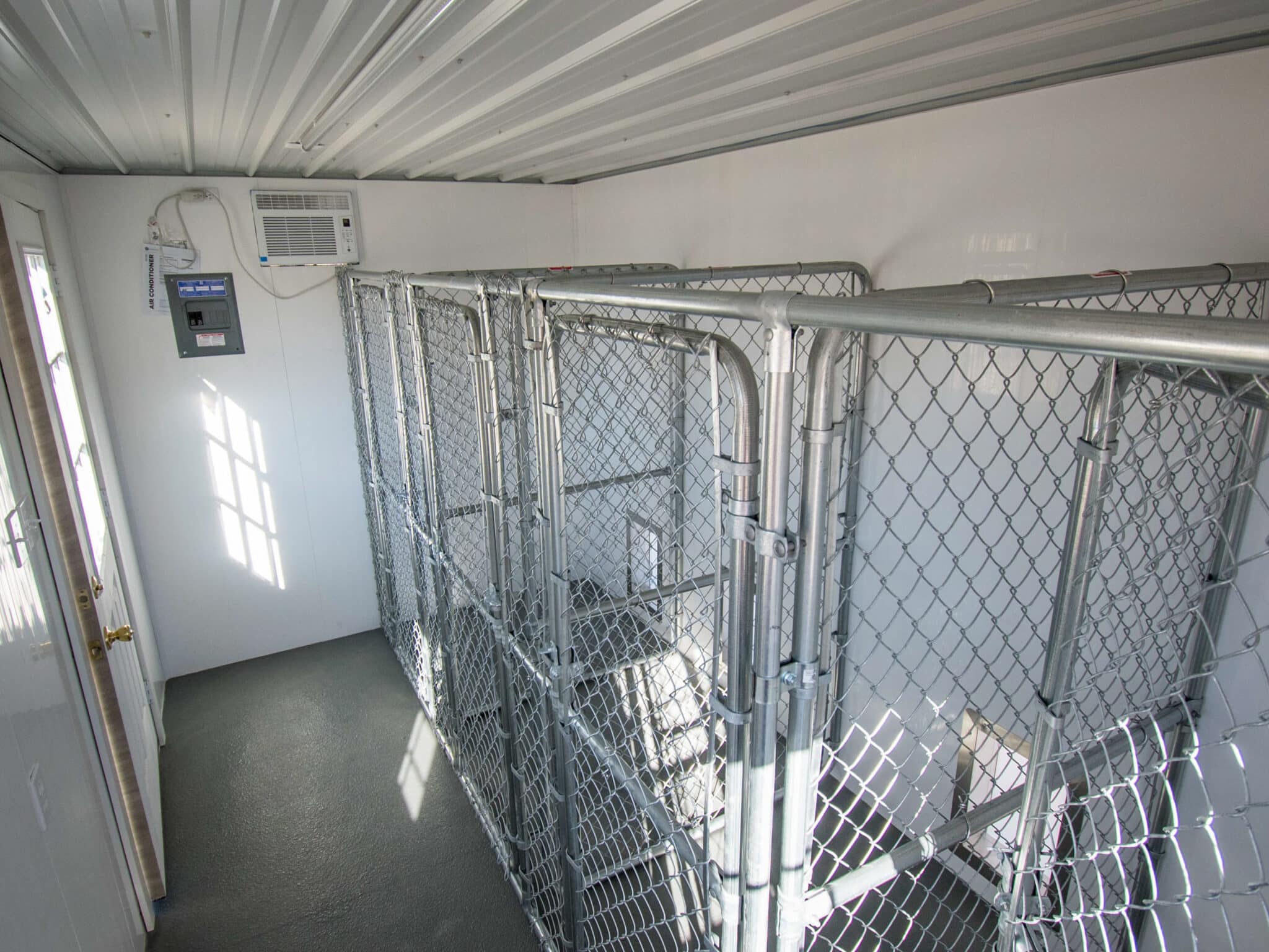 Commercial Dog Kennels In Texas | Housing For Multiple Dogs